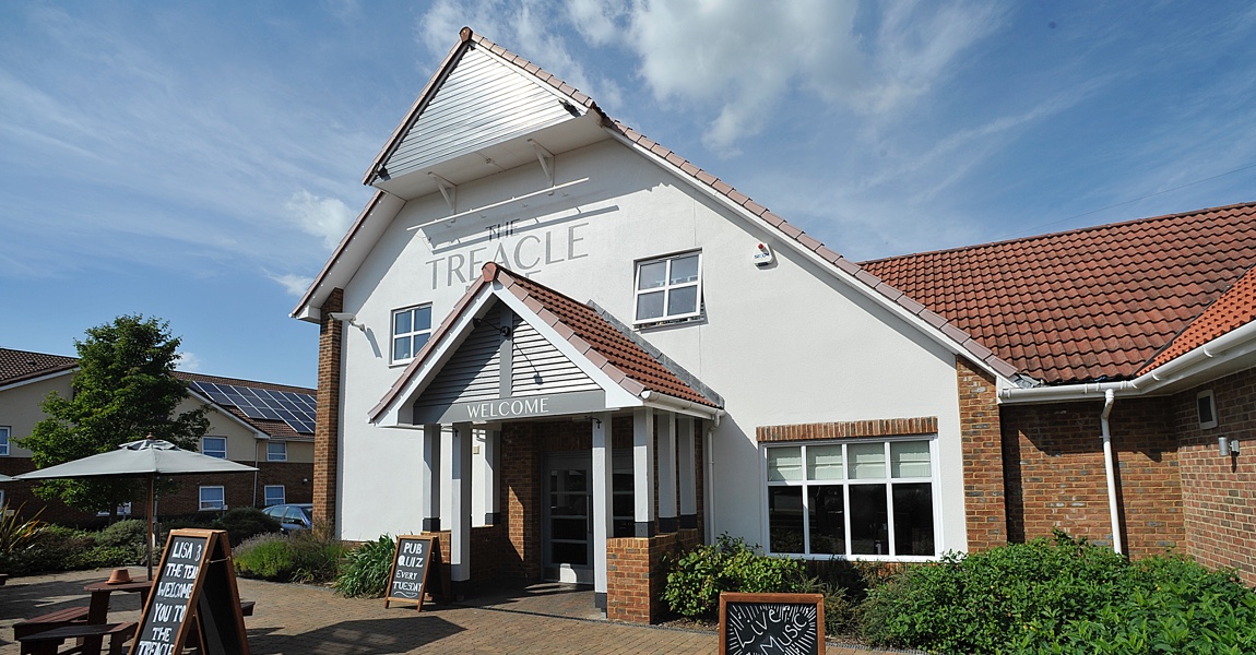 Treacle Mine Pub in Polegate, Hailsham | Restaurant Pub Food & Beer Garden